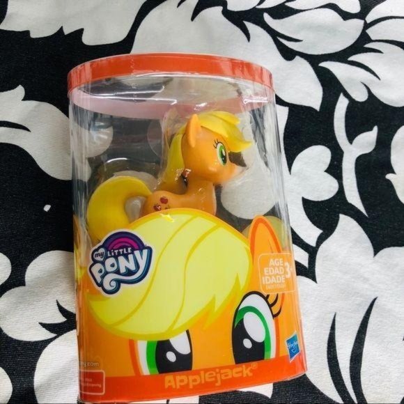 My Little Pony | Toys | My Little Pony Applejack Figurine | Poshmark